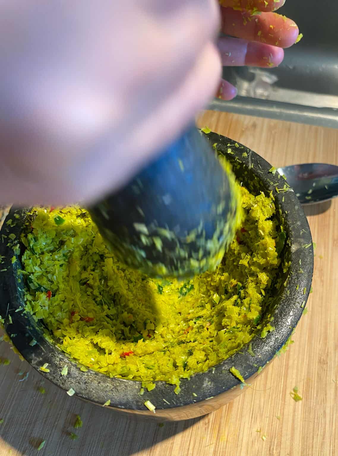 How to Make Samlor Korko (Cambodian "Mixing Soup" Recipe) - Thida's Kitchen