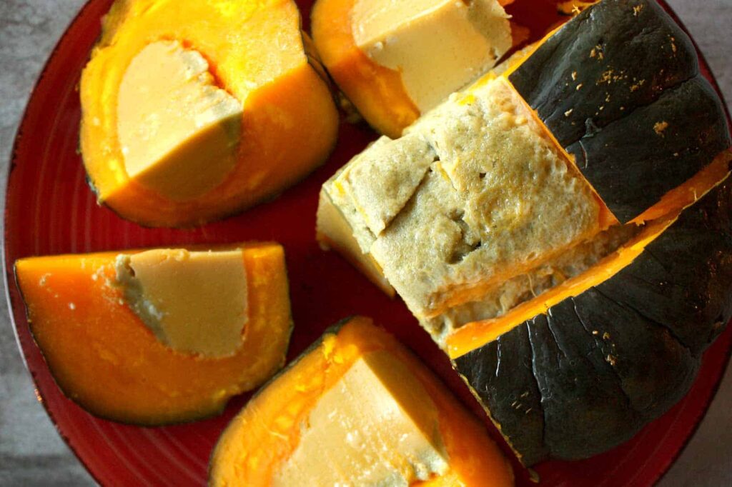 Buttercup Squash Custard Recipe: How to Make Sankhya Lapov - Thida's ...